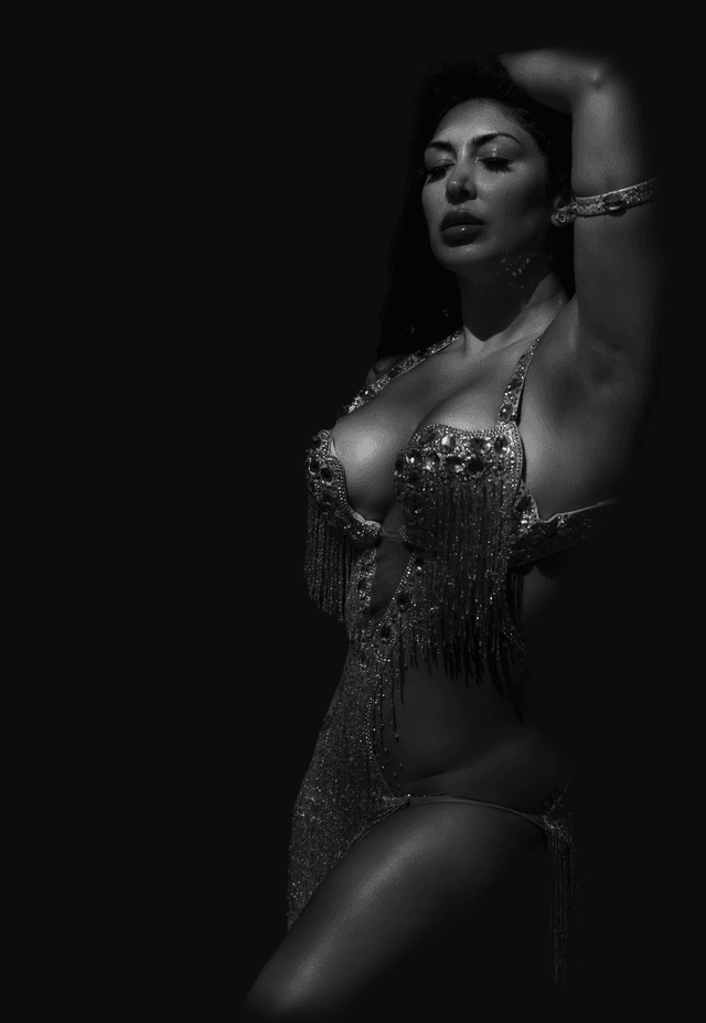 Pegah Rahmani - Professional Belly Dancer in London and Dubai